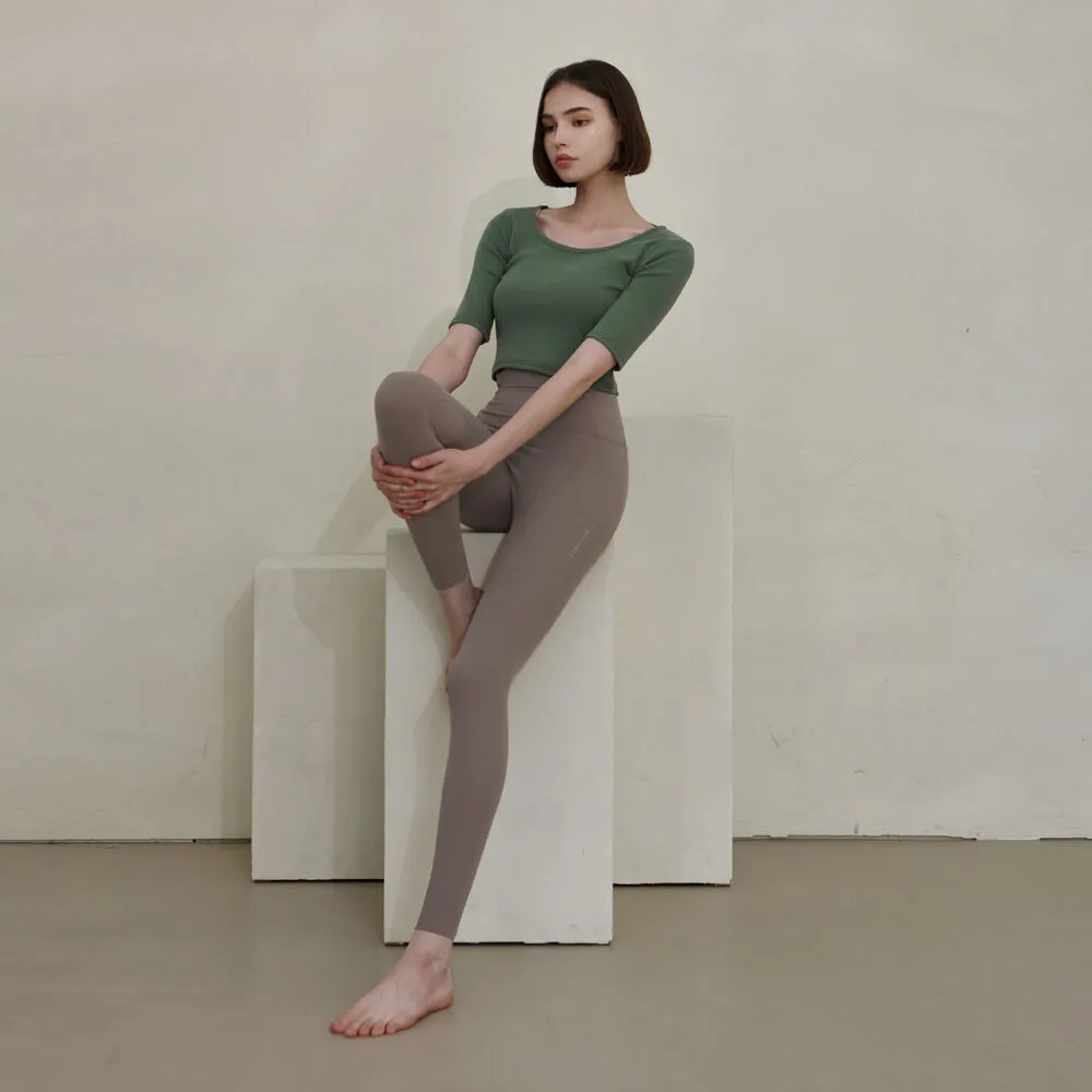 여성 요가복 DEVI-B0049-모카브라운 필라테스 군살 제로 9부 하이퀄 기모 레깅스 - 감도 깊은 취향 셀렉트샵 29CM