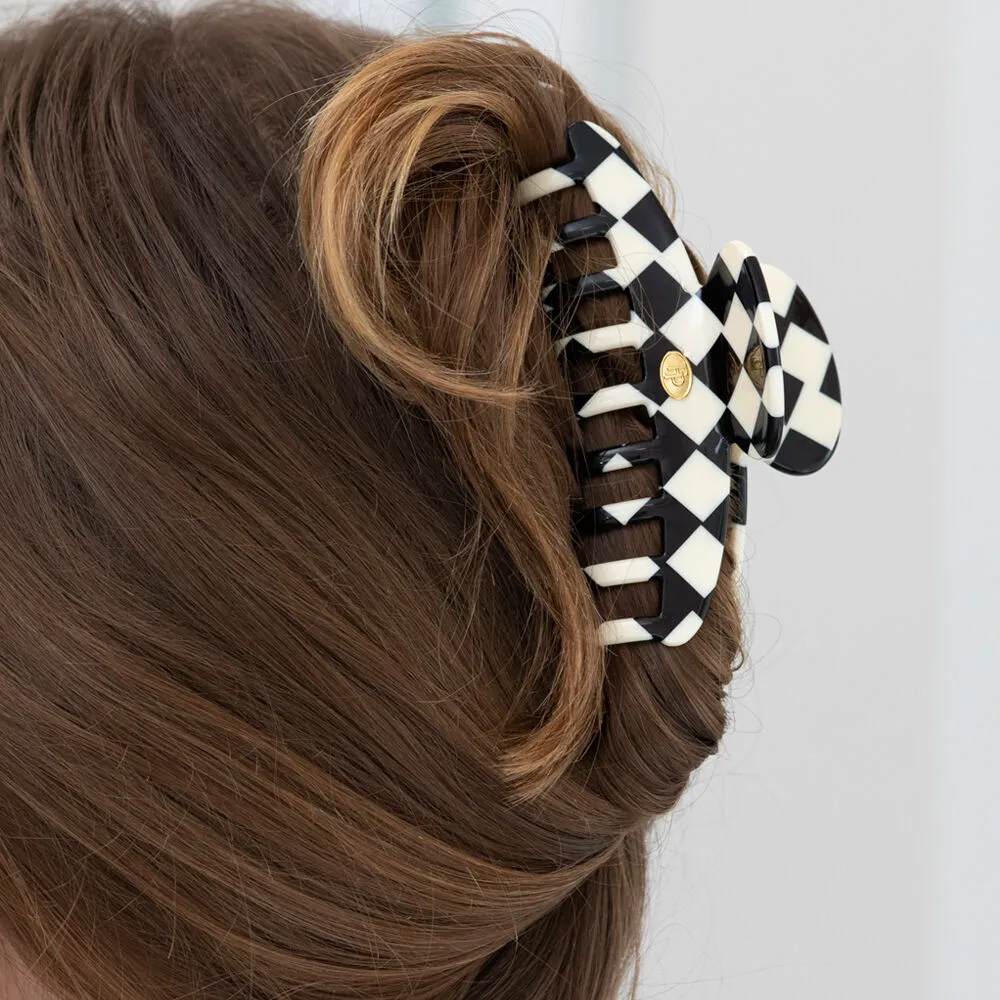 checkerboard hair clip - 감도 깊은 취향 셀렉트샵 29CM