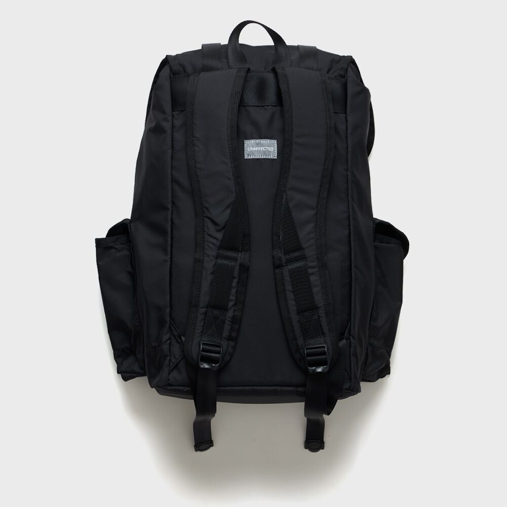 MULTI POCKET BACKPACK / BLACK - 감도 깊은 취향 셀렉트샵 29CM