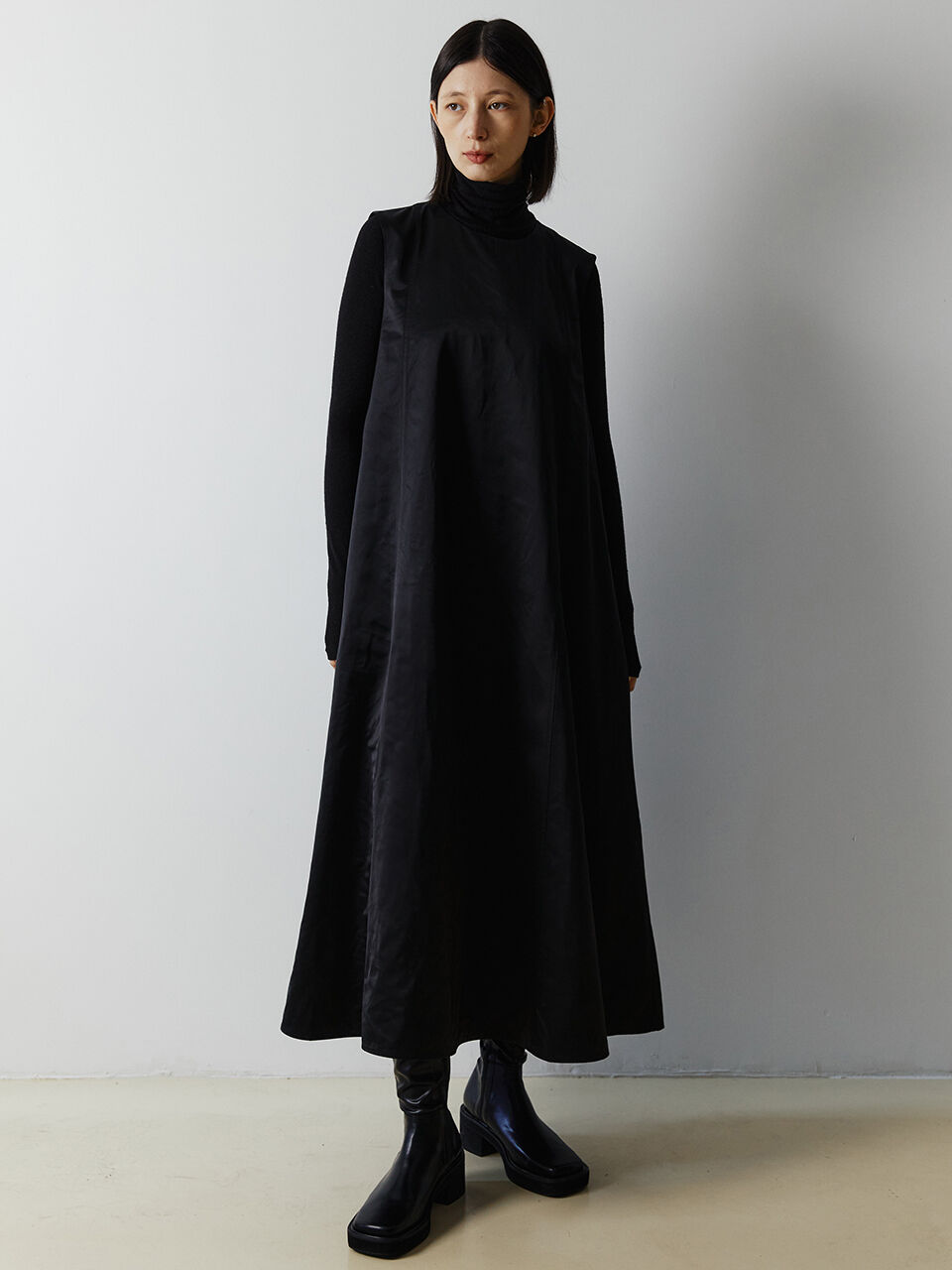 holiday sleeveless satin dress_black - 감도 깊은 취향 셀렉트샵 29CM