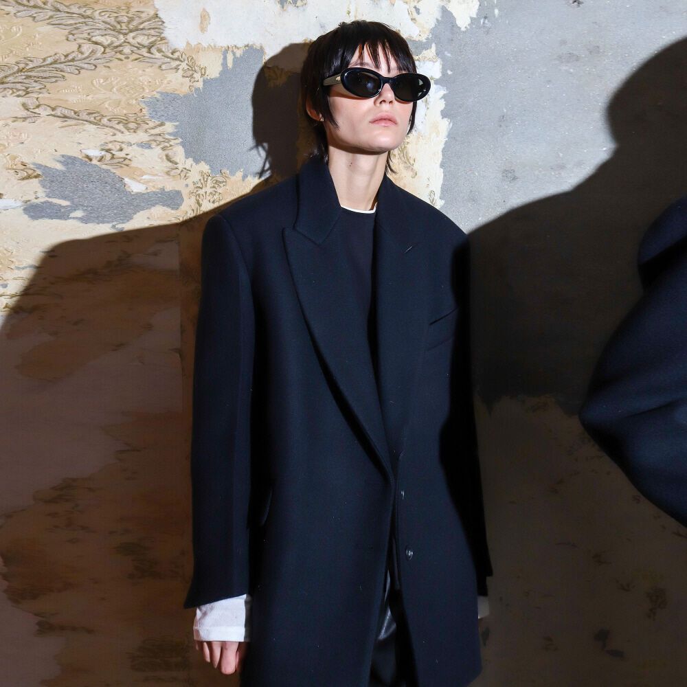 Jacket Peaked Collar Back Black - 감도 깊은 취향 셀렉트샵 29CM