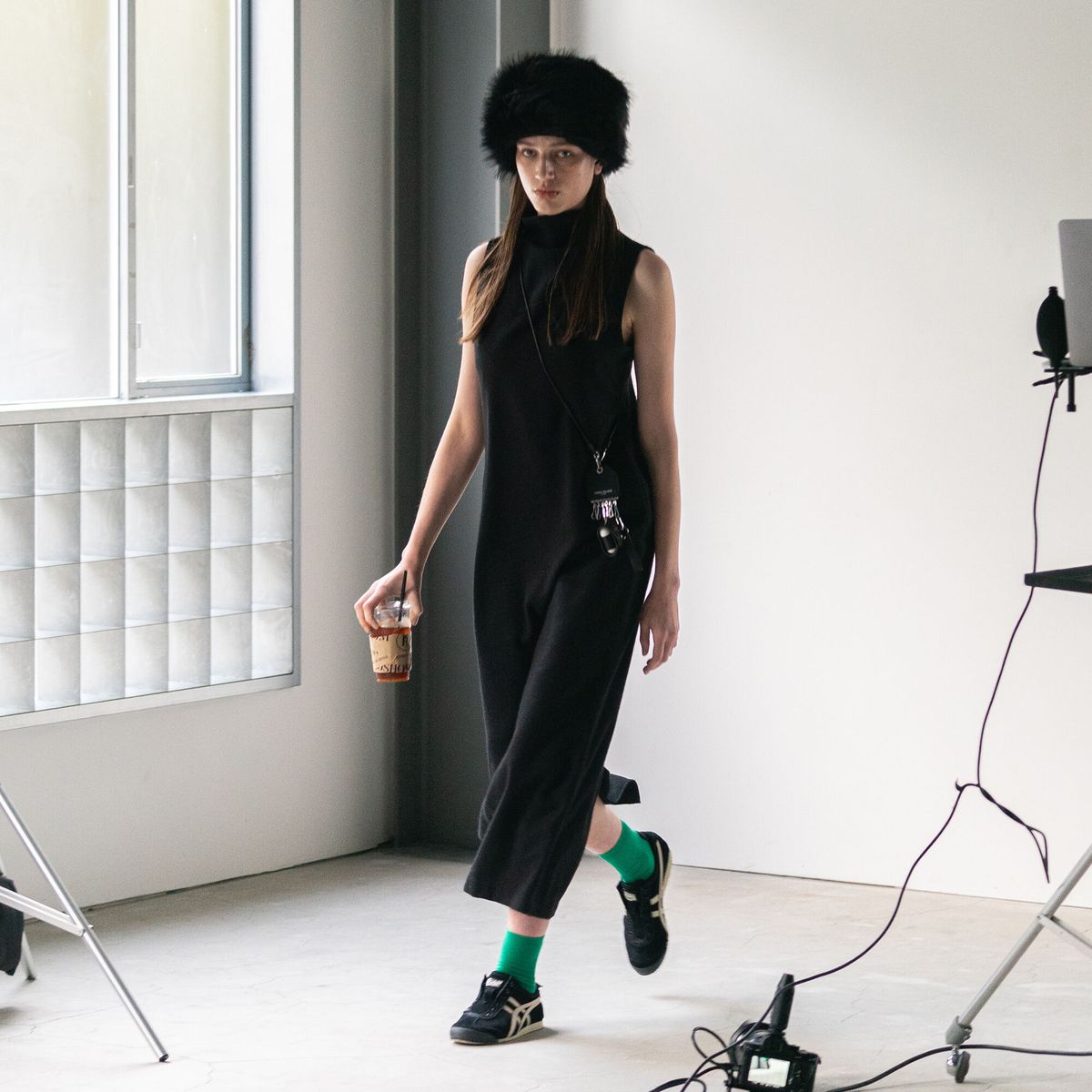 Mock Neck Angora Sleeveless Back Split Dress Black - 감도 깊은 취향 셀렉트샵 29CM