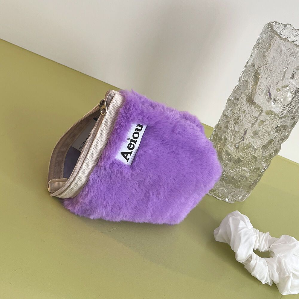 Aeiou Basic Pouch (M size) Neon Purple Fur - 감도 깊은 취향 셀렉트샵 29CM