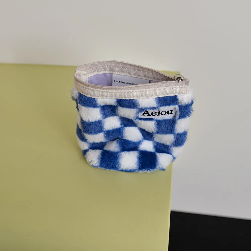 Aeiou Basic Pouch (M size) Fur Checkerboard Navy - 감도 깊은 취향 셀렉트샵 29CM