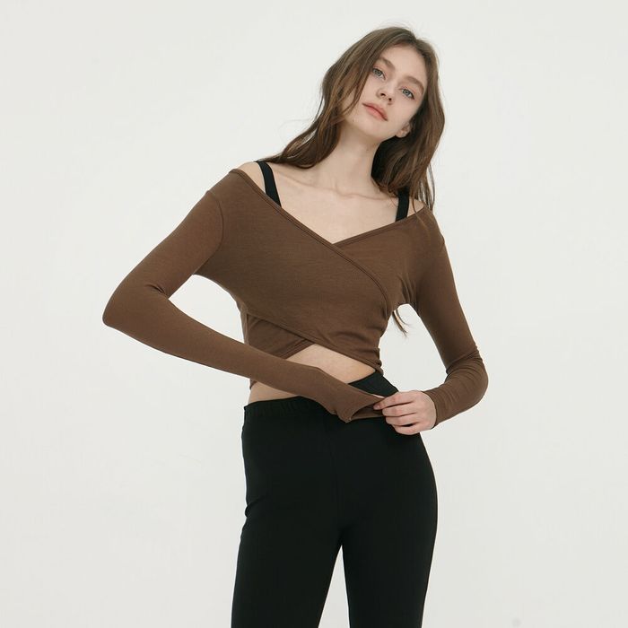 여성 요가복 DEVI-T0041-브라운 필라테스 커브 랩 크롭티 - 감도 깊은 취향 셀렉트샵 29CM