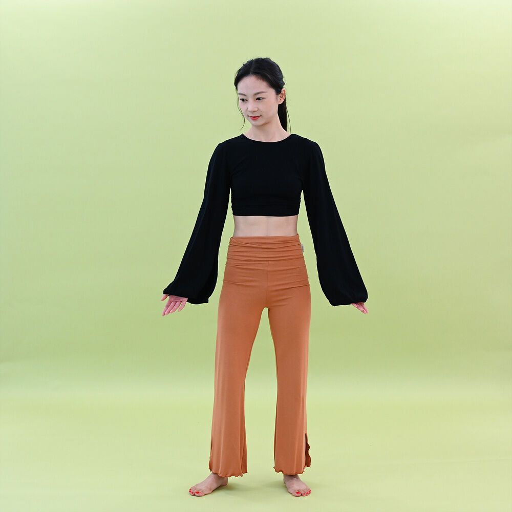 arti flow crop top - 감도 깊은 취향 셀렉트샵 29CM