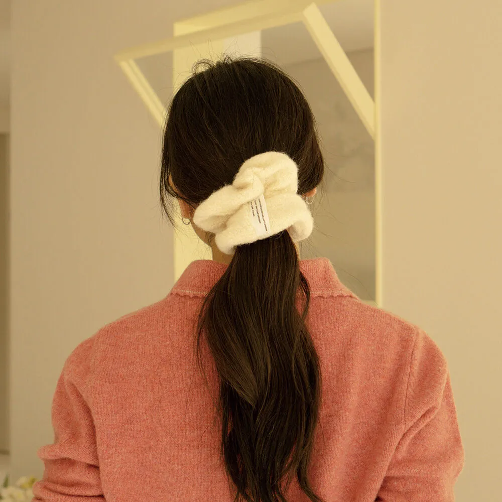 [LUFF] boucle scrunchie (4color) 스크런치 - 감도 깊은 취향 셀렉트샵 29CM