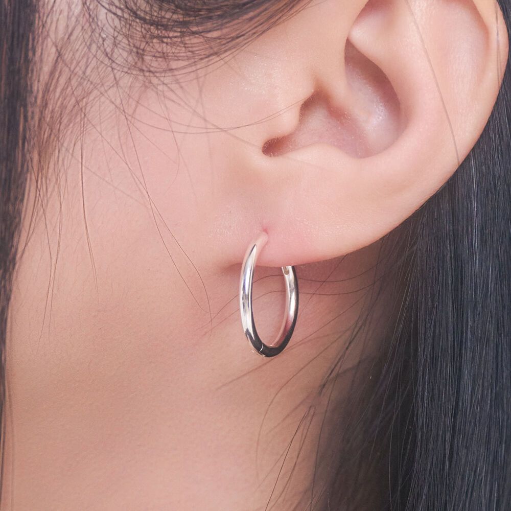 [SILVER] M HOOP E - 감도 깊은 취향 셀렉트샵 29CM