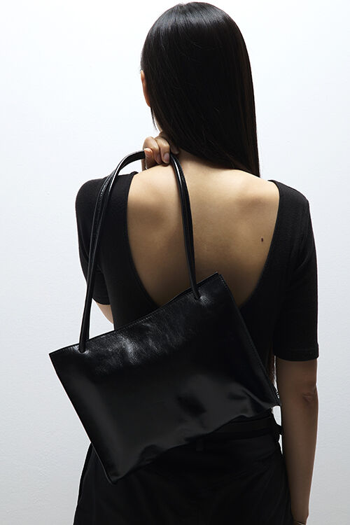 PLAIN SQUARE BAG (BK) - 감도 깊은 취향 셀렉트샵 29CM