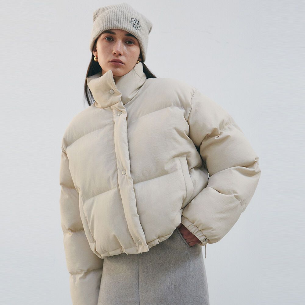 HIGHNECK PUFFER SHORT PADDING_CREAM BEIGE - 감도 깊은 취향 셀렉트샵 29CM