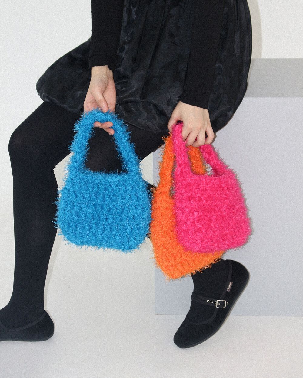 fluffy mini bag (orange) - 감도 깊은 취향 셀렉트샵 29CM