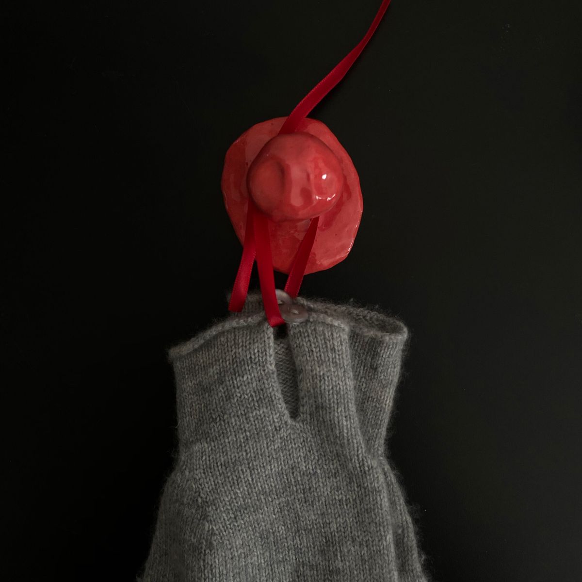 Bumpy holder - Cherry red - 감도 깊은 취향 셀렉트샵 29CM