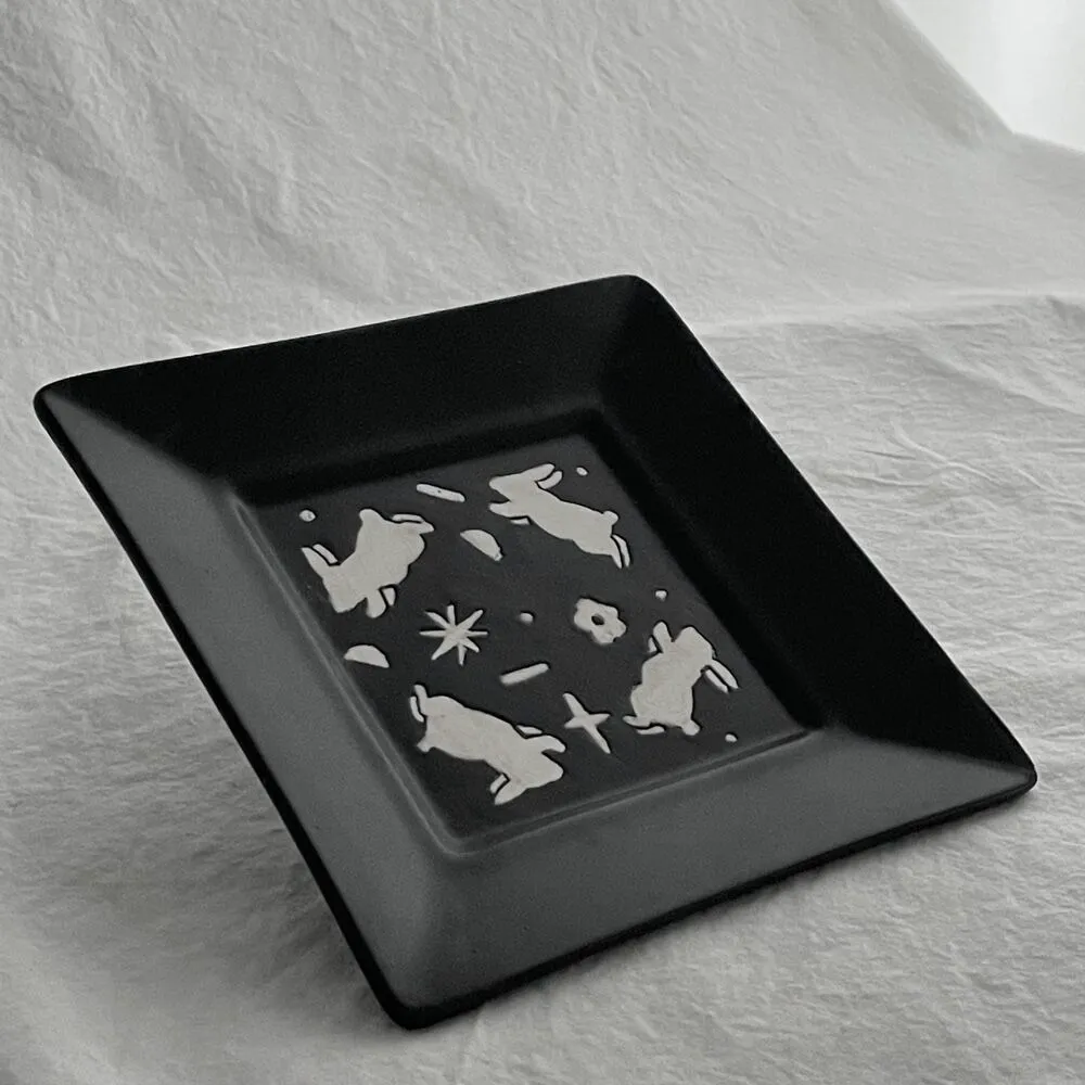 pika squre dish - 감도 깊은 취향 셀렉트샵 29CM
