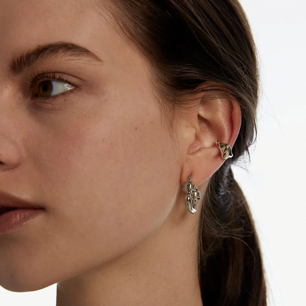 ROUNDED CAP EAR-CUFF_SILVER - 감도 깊은 취향 셀렉트샵 29CM