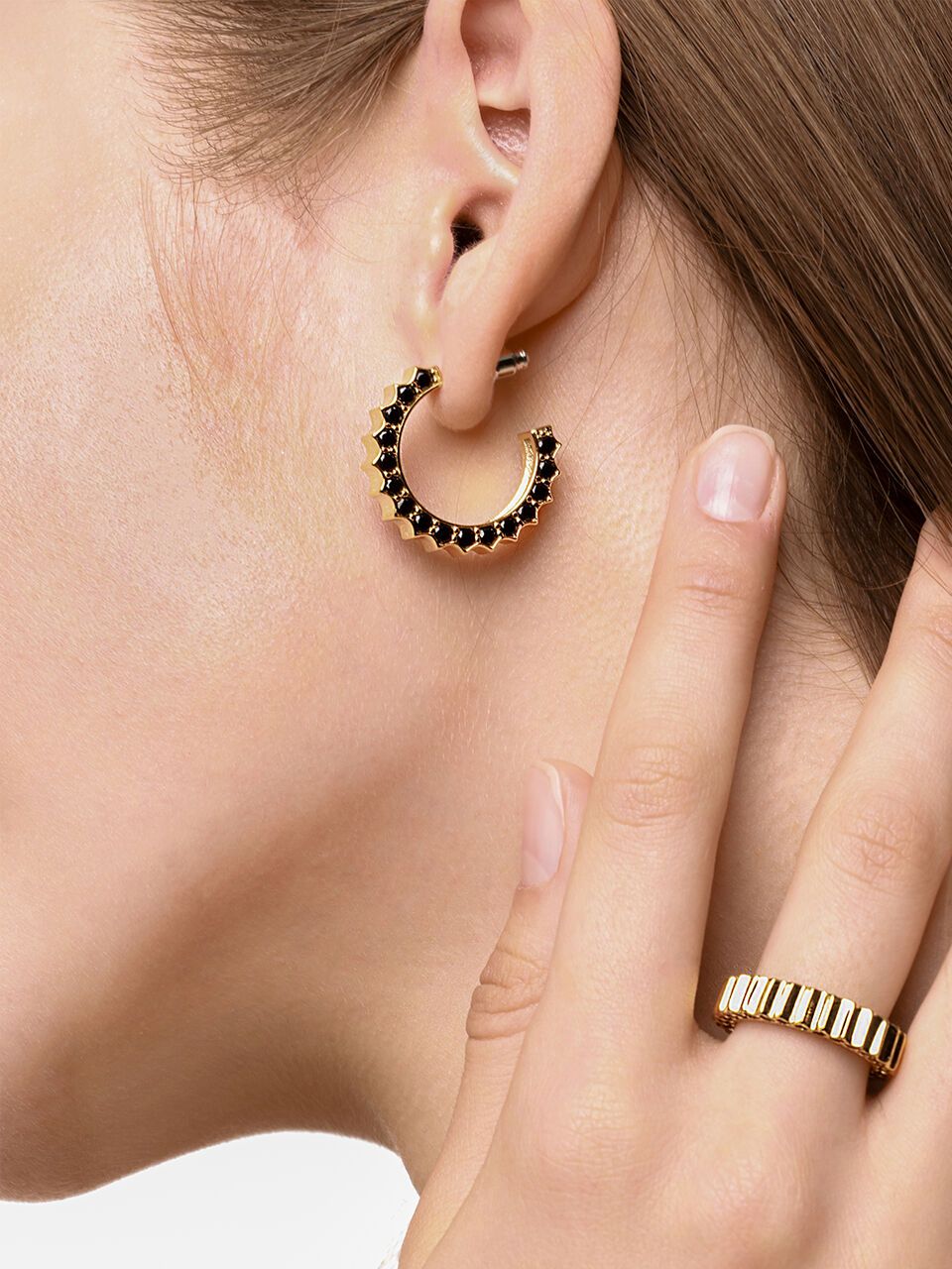 Solar Circle Black Earrings ( S925 ) - 감도 깊은 취향 셀렉트샵 29CM