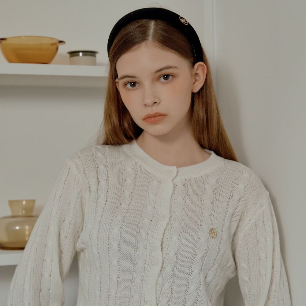 ANC GOLD CABLE CARDIGAN_IVORY - 감도 깊은 취향 셀렉트샵 29CM