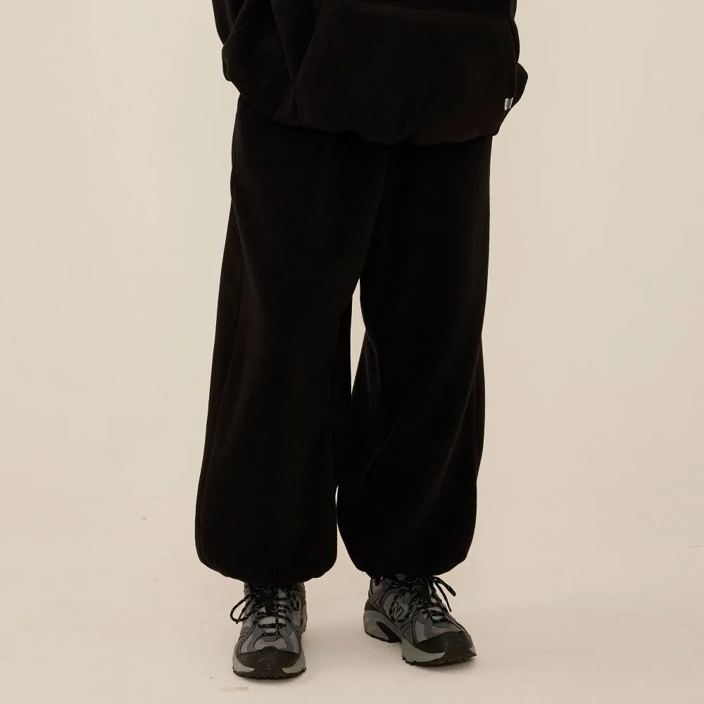 CB FLEECE WIDE JOGGER PANTS (BLACK) - 감도 깊은 취향 셀렉트샵 29CM