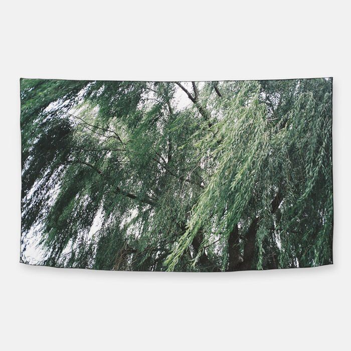 HOKMA GIM 작가, Dancing willow 쉬폰 패브릭 포스터 - 감도 깊은 취향 셀렉트샵 29CM