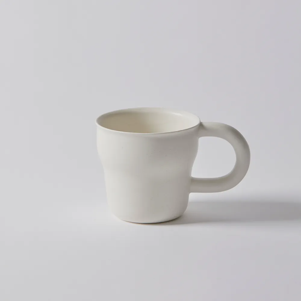 수고 고비샌드 ㅣ 머그컵 오프화이트 360ml - 감도 깊은 취향 셀렉트샵 29CM