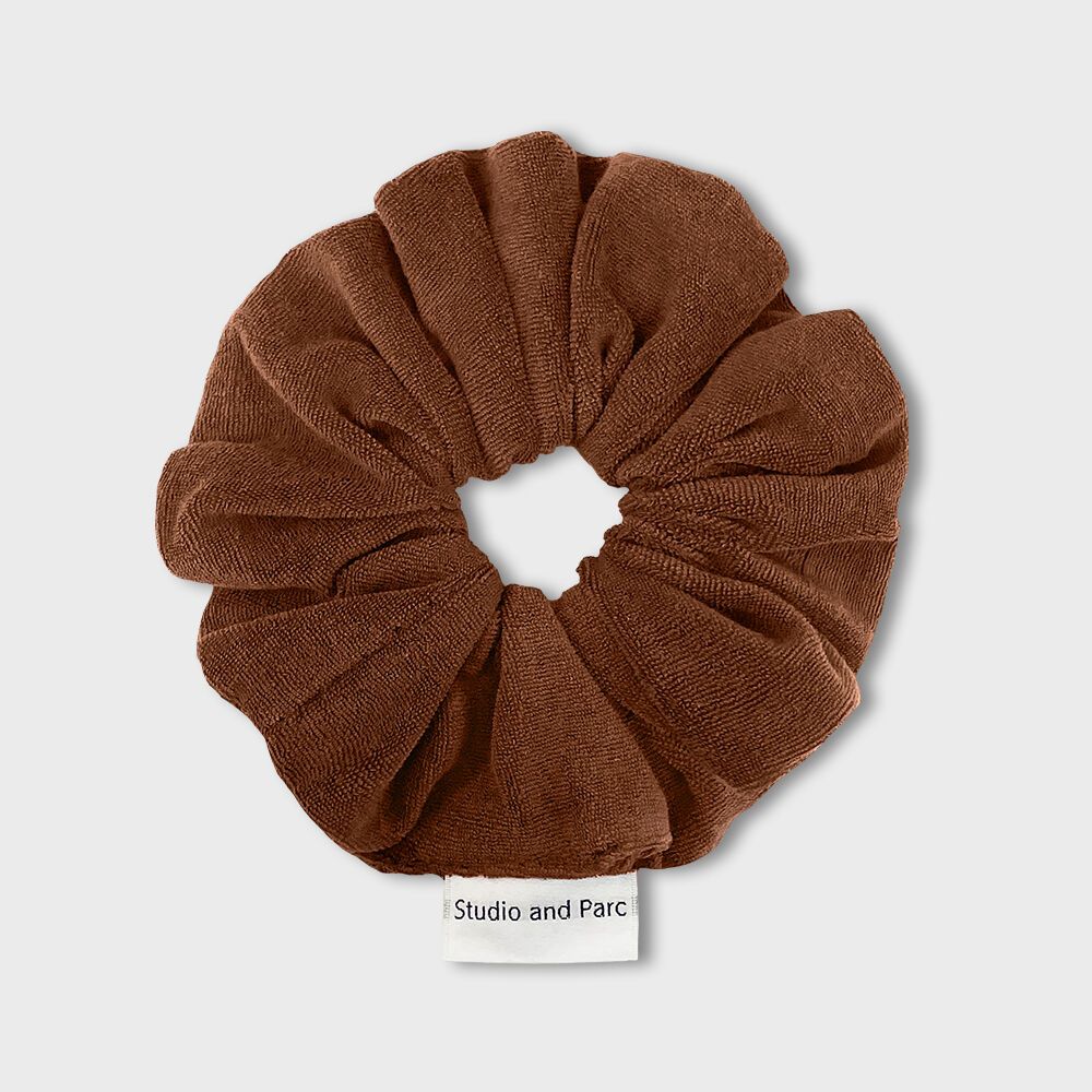 (WOMEN) Terry Scrunchie_Brown - 감도 깊은 취향 셀렉트샵 29CM
