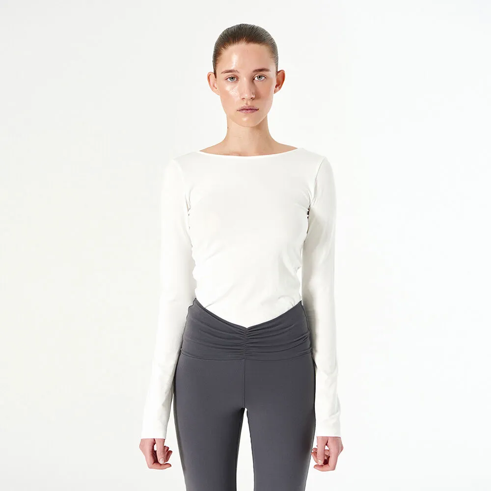 DEEP BACK STRAP TEE (ivory) - 감도 깊은 취향 셀렉트샵 29CM