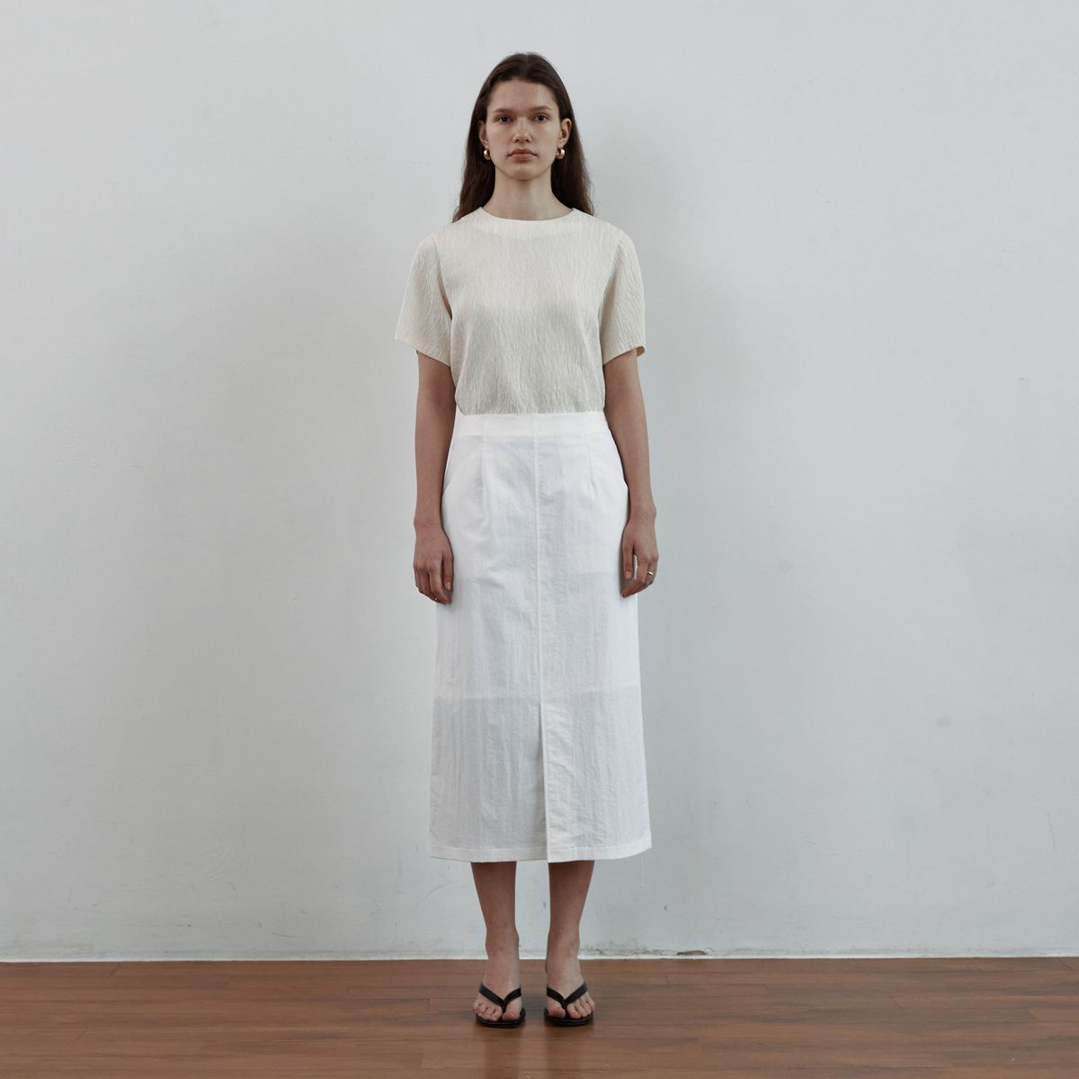 Front slit casual H-line skirts [WHITE] - 감도 깊은 취향 셀렉트샵 29CM
