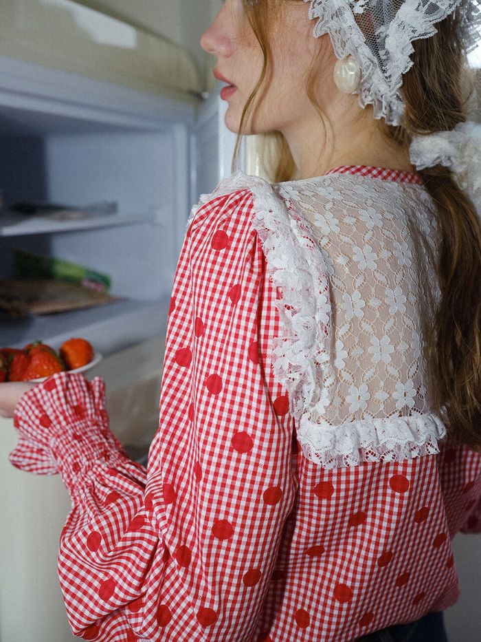 DD_Lace red dot blouse - 감도 깊은 취향 셀렉트샵 29CM