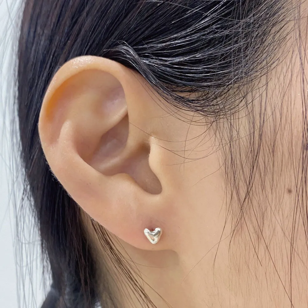 Mini Heart Earring - 감도 깊은 취향 셀렉트샵 29CM