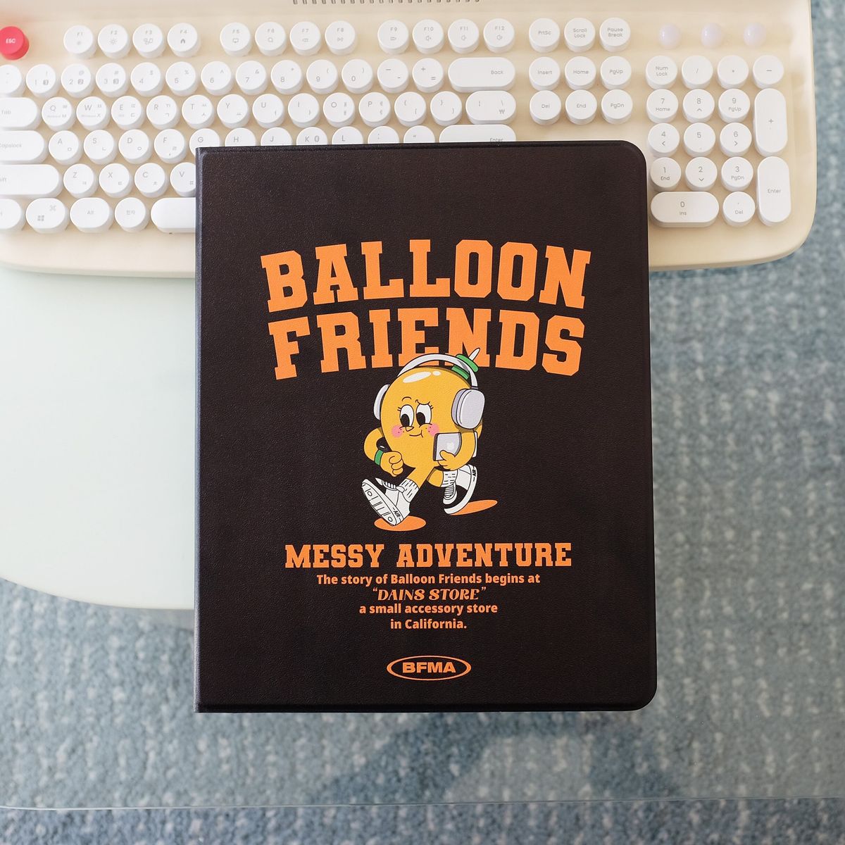 BFMA 아이패드 케이스 (pro,mini,air,7-9세대) - 헤드셋 렌지 black - 감도 깊은 취향 셀렉트샵 29CM