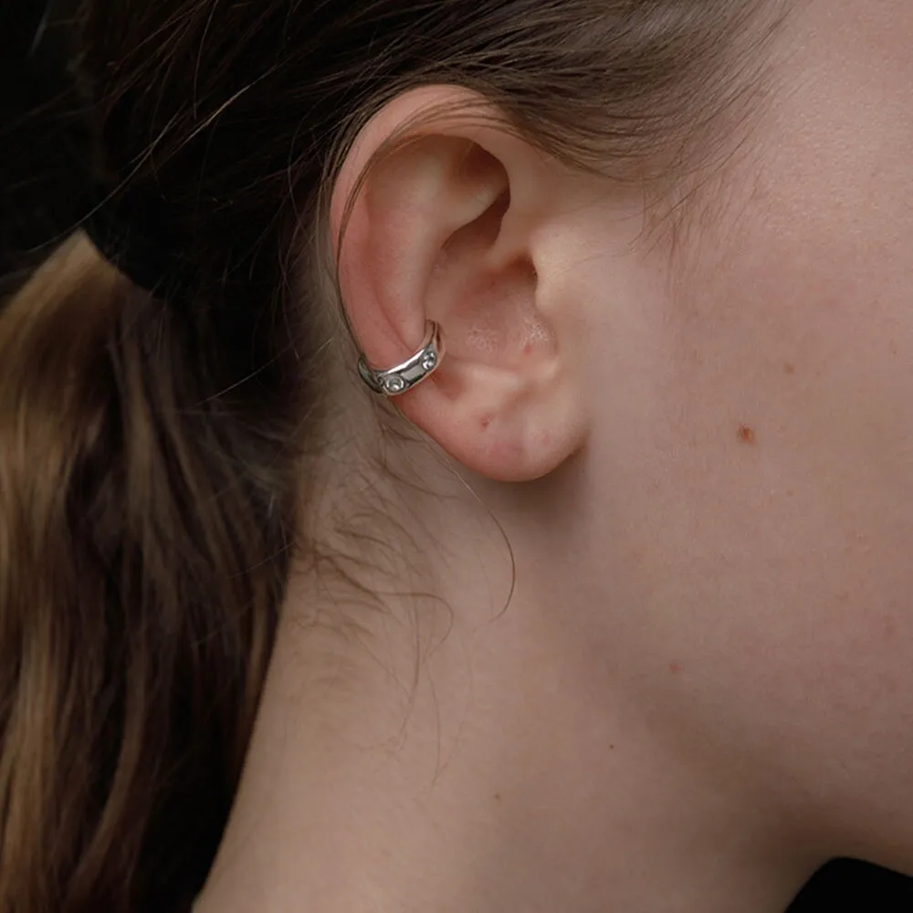 Stone Detail Earcuff [Silver 925] - 감도 깊은 취향 셀렉트샵 29CM