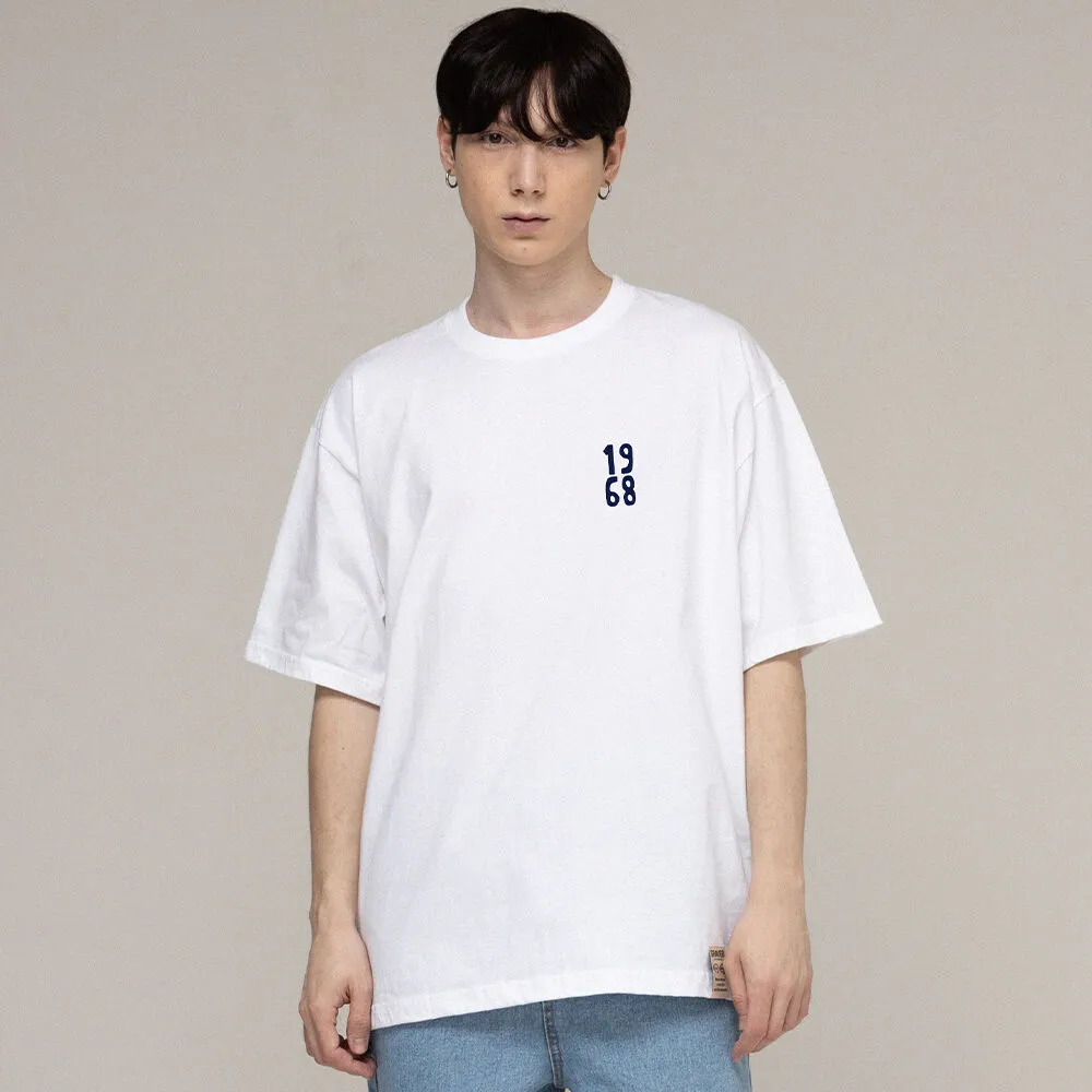 [ODNR-UNISEX]1968 사각 로고 반팔티_화이트 - 감도 깊은 취향 셀렉트샵 29CM