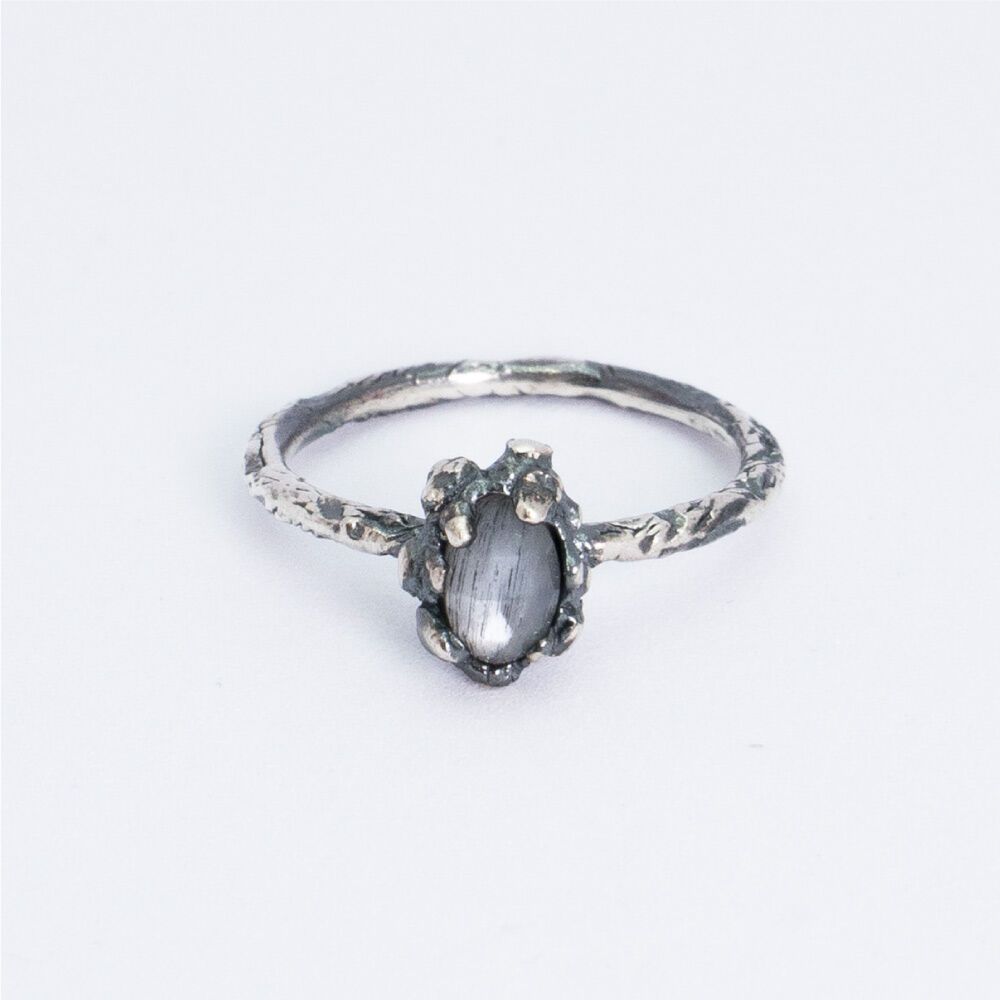 [BTㅁ JIMㅁㅁ 착용] HR 120R_Antique Gemstone Ring (Grey Moonstone) - 감도 깊은 취향 셀렉트샵 29CM