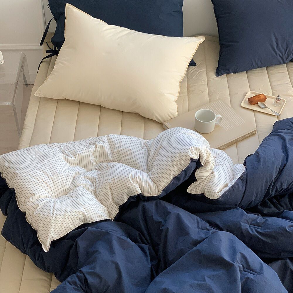 헤이든 자동온도조절 양면 사계절 차렵이불 SS/Q/K/LK - 감도 깊은 취향 셀렉트샵 29CM