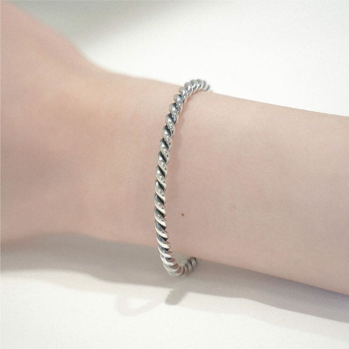 [BTS 진 착용] HR 11B_Silver Twist Bangle Bracelet (Silver 925) - 감도 깊은 취향 셀렉트샵 29CM