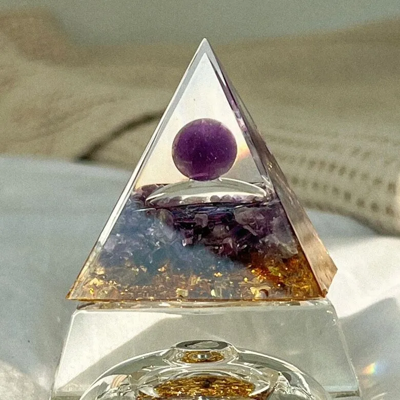 bookaz 오르고나이트 오브제 천연 원석 피라미드 인테리어 소품 - 감도 깊은 취향 셀렉트샵 29CM