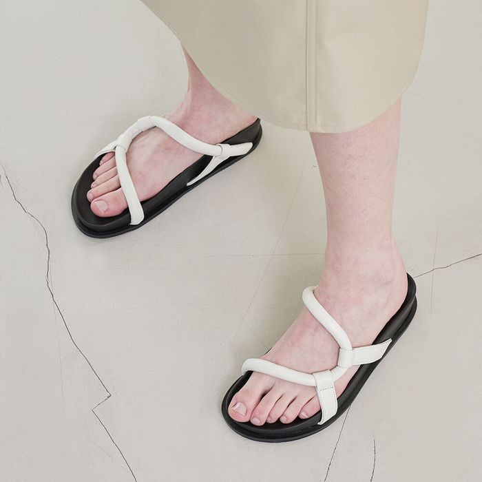 [blanc sur blanc] Milo Slides Leather Ivory - 감도 깊은 취향 셀렉트샵 29CM