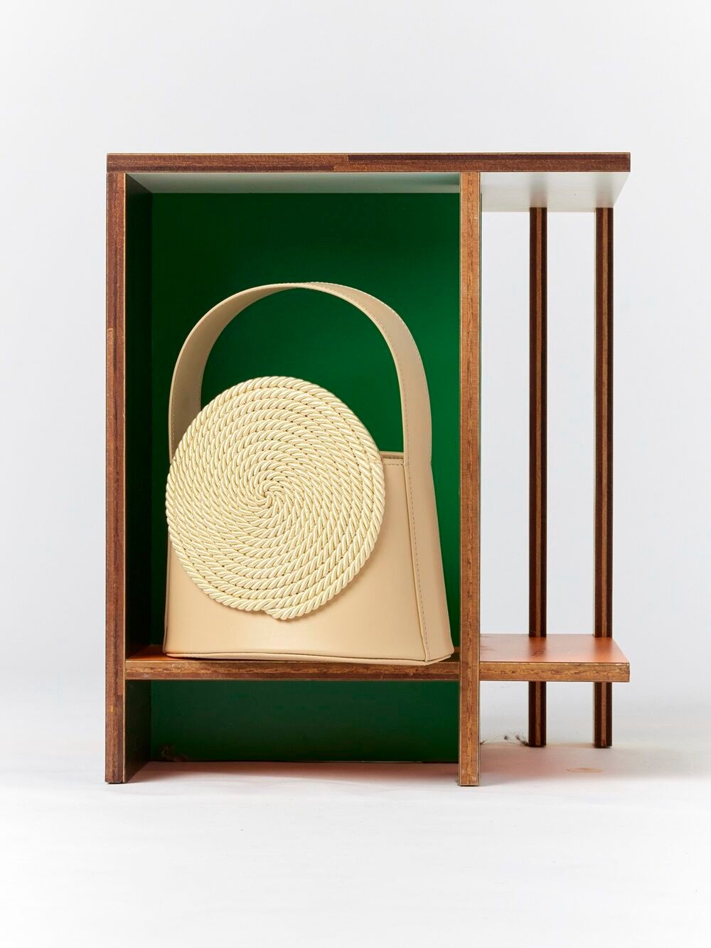 데스트리_DESTREE_GUNTHER BLACK / CREMA PASSEMENTERIE - 감도 깊은 취향 셀렉트샵 29CM