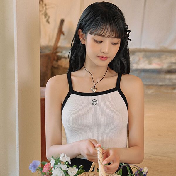 ROLA SLIM SLEEVELESS WH+BK - 감도 깊은 취향 셀렉트샵 29CM