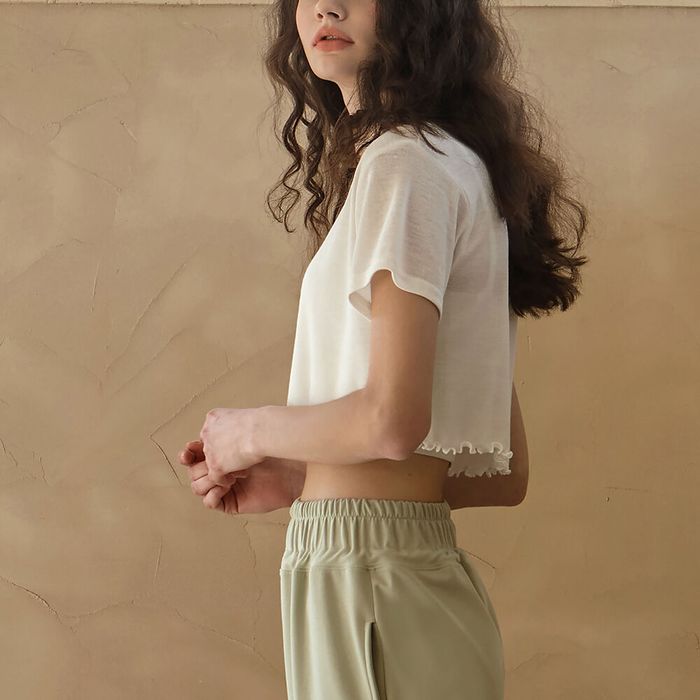 여성 요가복 DEVI-T0018-화이트 필라테스 뉴웨이브 홀릭크롭 - 감도 깊은 취향 셀렉트샵 29CM