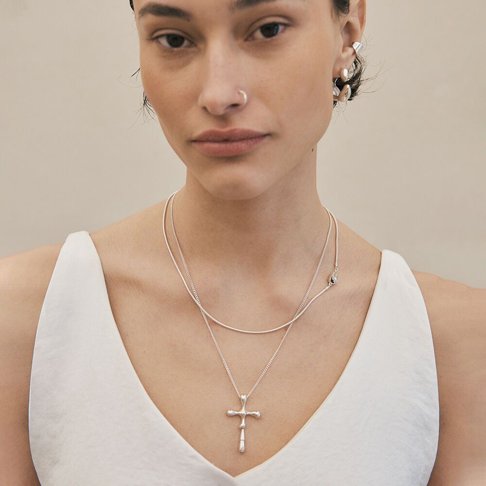 Melting Cross Necklace - 감도 깊은 취향 셀렉트샵 29CM