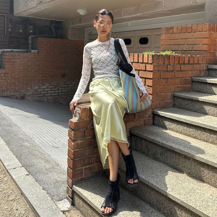 Stage Skirt_yellow - 감도 깊은 취향 셀렉트샵 29CM