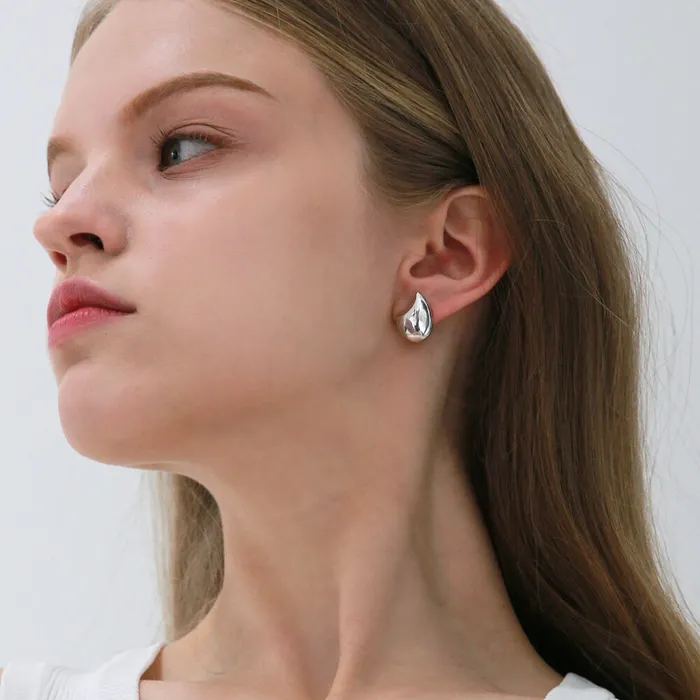 MUTE EARRING 05 - 감도 깊은 취향 셀렉트샵 29CM