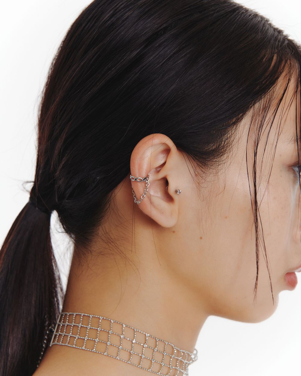Draping chain earcuff - 감도 깊은 취향 셀렉트샵 29CM