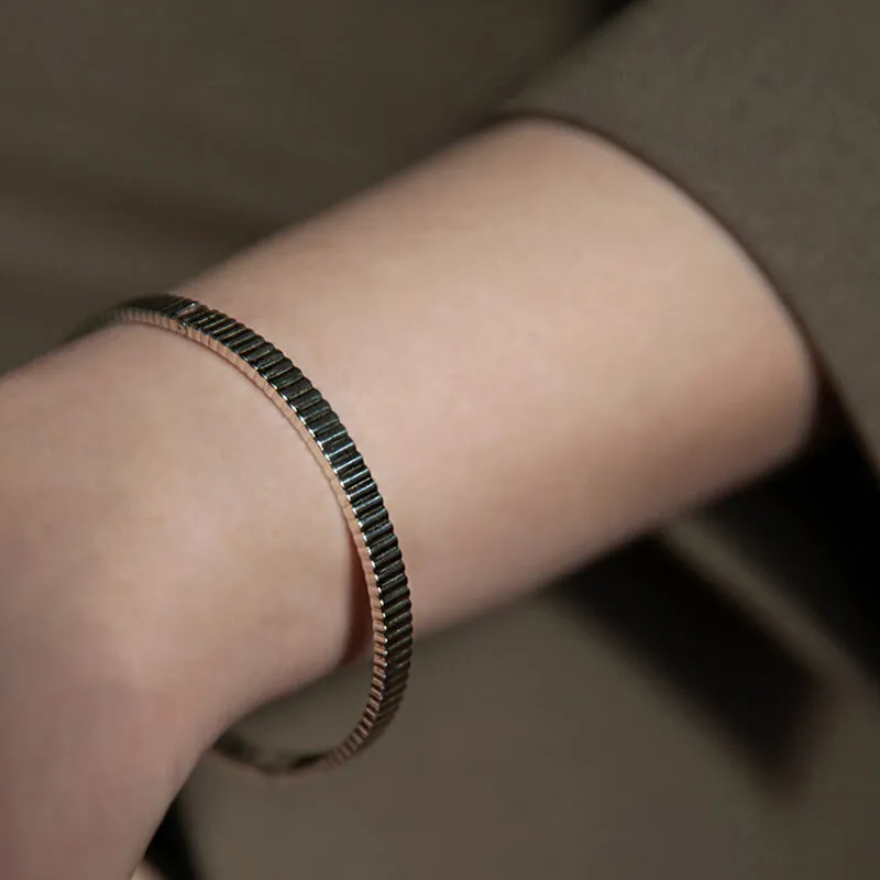 ridged bangle bracelet - 감도 깊은 취향 셀렉트샵 29CM