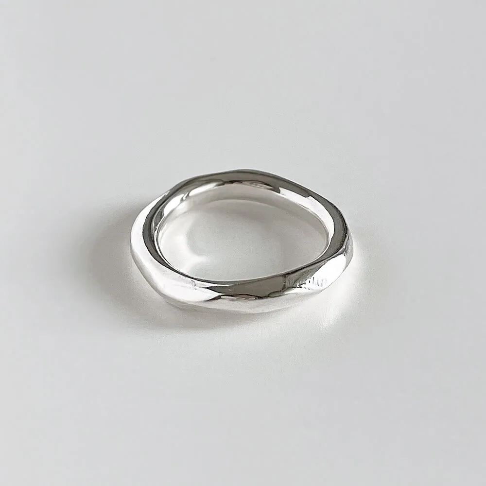 Angle ring (silver) - 감도 깊은 취향 셀렉트샵 29CM