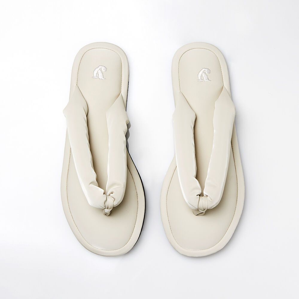 easygoing slippers (skin) - 감도 깊은 취향 셀렉트샵 29CM