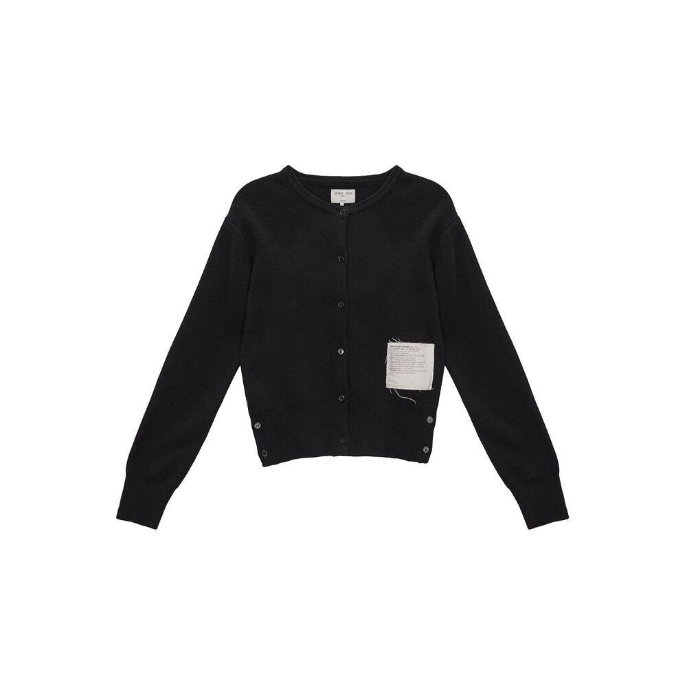 TYPO PATCH ROUND CARDIGAN IN BLACK - 감도 깊은 취향 셀렉트샵 29CM