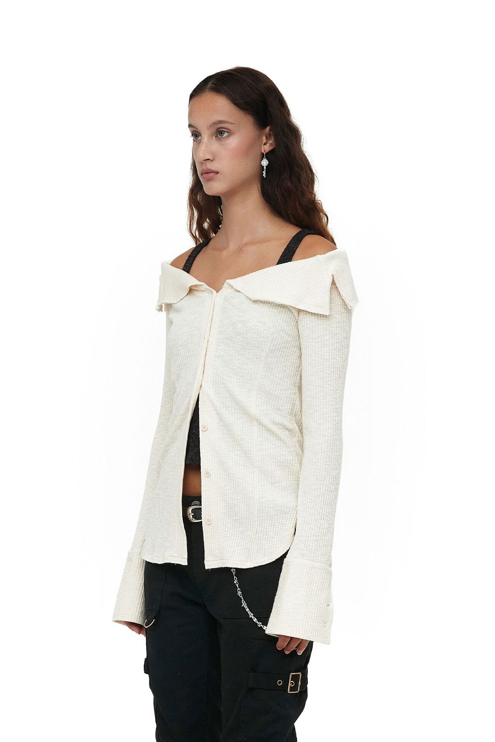 OFF-SHOULDER CARDIGAN / IVORY - 감도 깊은 취향 셀렉트샵 29CM