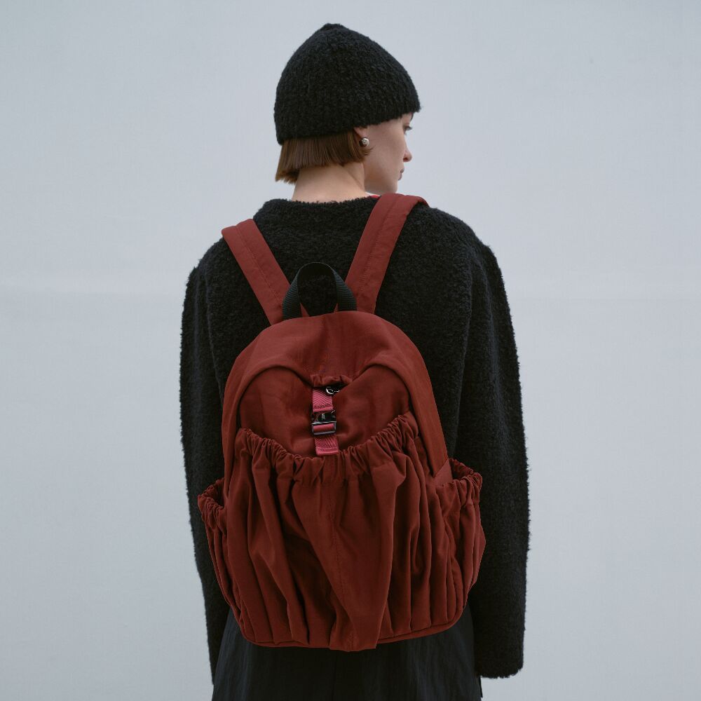 Gathered Backpack_Orange Rust - 감도 깊은 취향 셀렉트샵 29CM
