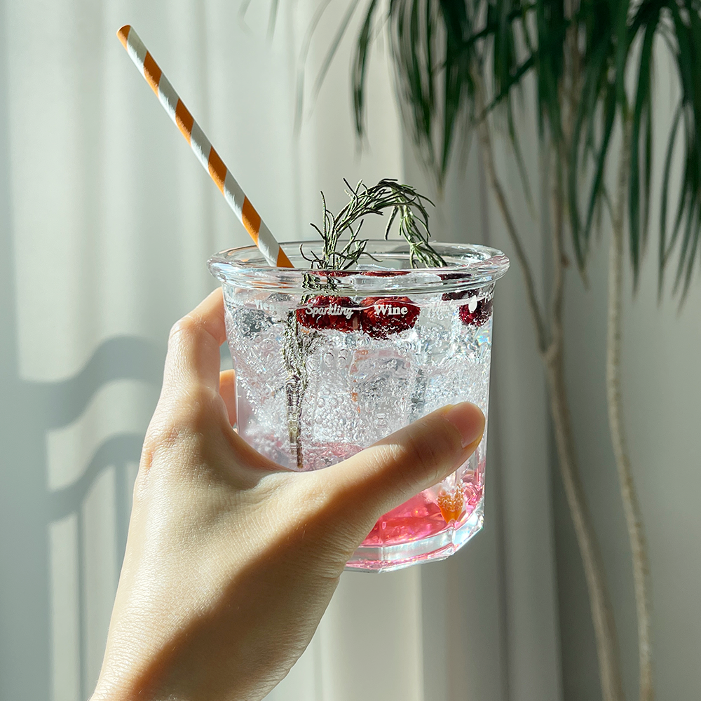 1+1 리본스퀘어 310ml 예쁜잔 크리스마스 연말파티용 컵 - 감도 깊은 취향 셀렉트샵 29CM